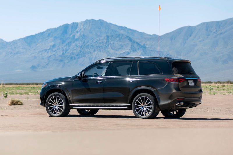 Prices and Specifications for Mercedes-Benz GLS 450 4MATIC 2023 in Saudi Arabia | Autopediame